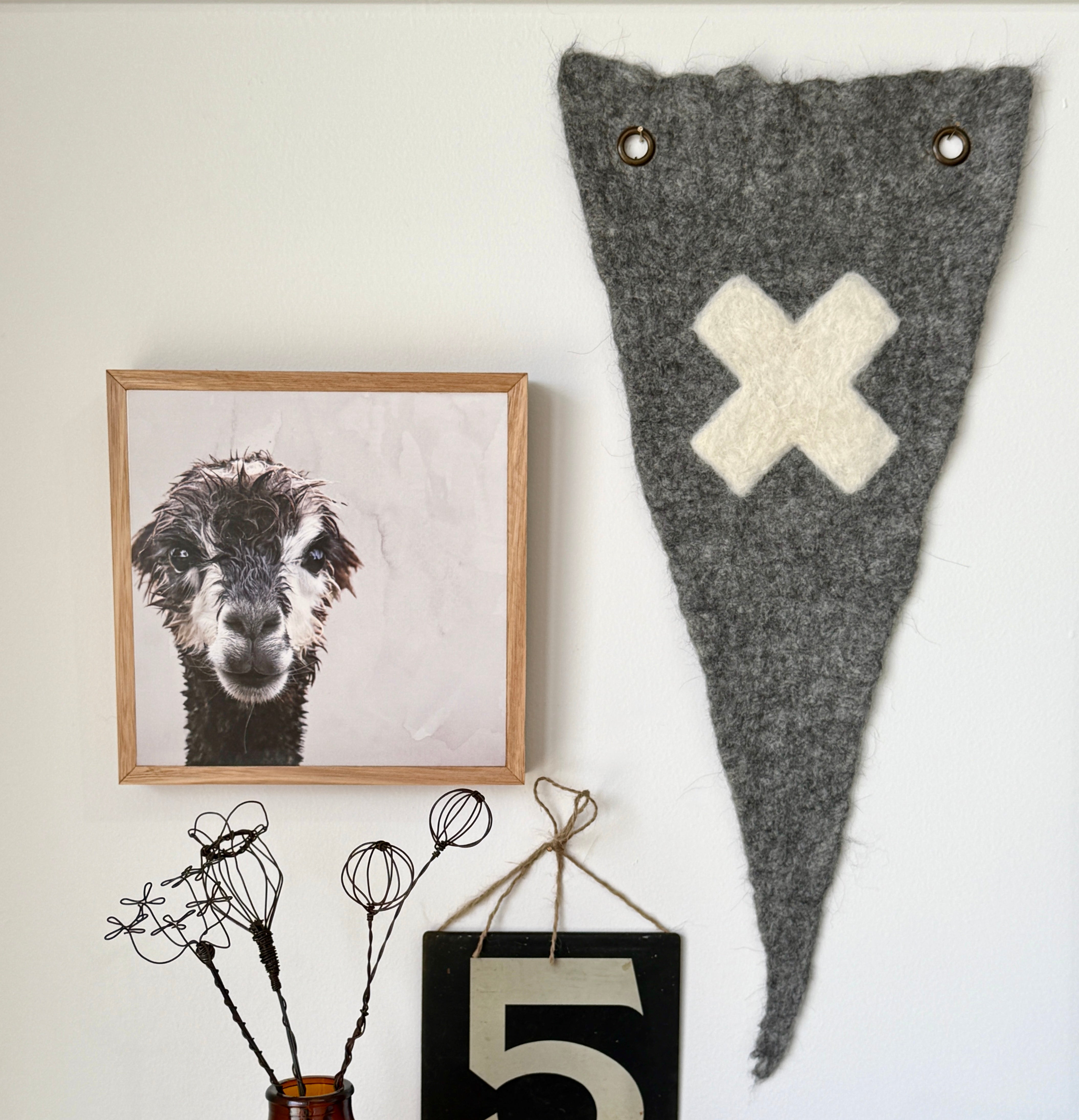 felt - alpaca banner # 3 – nefotlak farm shop